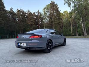 Pelēks Volkswagen Arteon 2020 Tallina, ar dzinēja tilpumu 2.00 L un nobraukumu 128 tūkst. km par 30500 €, foto 9 vietnē AUTOMOTO.COM.LV