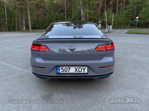 Pelēks Volkswagen Arteon 2020 Tallina, ar dzinēja tilpumu 2.00 L un nobraukumu 128 tūkst. km par 30500 €, foto 10 vietnē AUTOMOTO.COM.LV