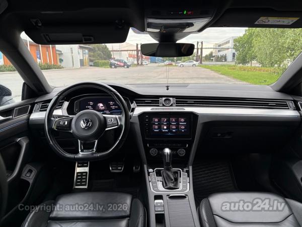 Grey Volkswagen Arteon 2020 in Tallinn, with an engine capacity of 2.00 L and mileage of 128 thousand km for 30500 €, photo 10 on AUTOMOTO.COM.LV