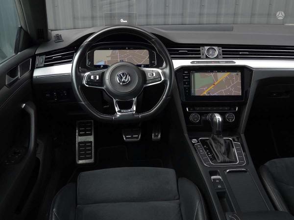 Grey Volkswagen Arteon 2020 in Kaunas, with an engine capacity of 2.00 L and mileage of 242 thousand km for 19750 €, photo 2 on AUTOMOTO.COM.LV