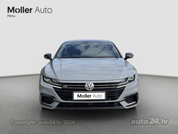 Grey Volkswagen Arteon 2020 in Parnu, with an engine capacity of 2.00 L and mileage of 130 thousand km for 30900 €, photo 4 on AUTOMOTO.COM.LV