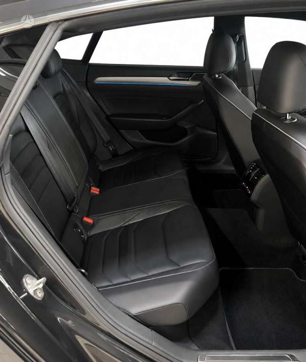Pelēks Volkswagen Arteon 2020 Kauņa, ar dzinēja tilpumu 1.98 L un nobraukumu 114 tūkst. km par 24900 €, foto 8 vietnē AUTOMOTO.COM.LV