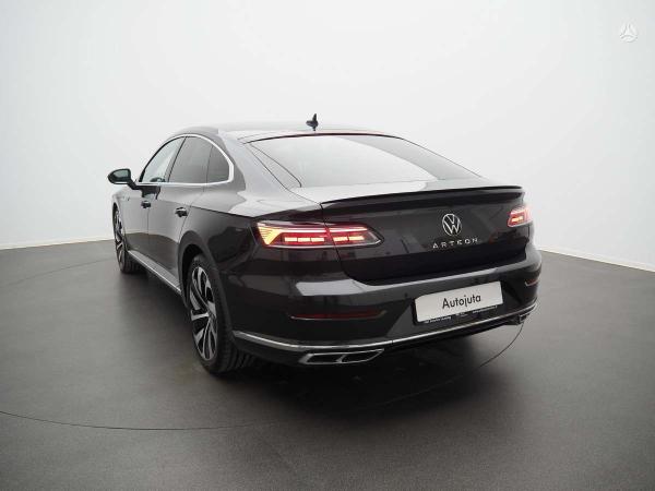 Grey Volkswagen Arteon 2021 in Vilnius, with an engine capacity of 1.97 L and mileage of 181 thousand km for 23900 €, photo 6 on AUTOMOTO.COM.LV