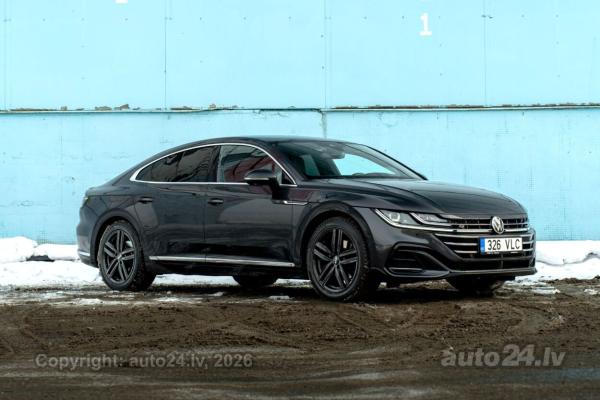 Pelēks Volkswagen Arteon 2022 Tallina, ar dzinēja tilpumu 2.00 L un nobraukumu 48 tūkst. km par 37700 €, foto 2 vietnē AUTOMOTO.COM.LV