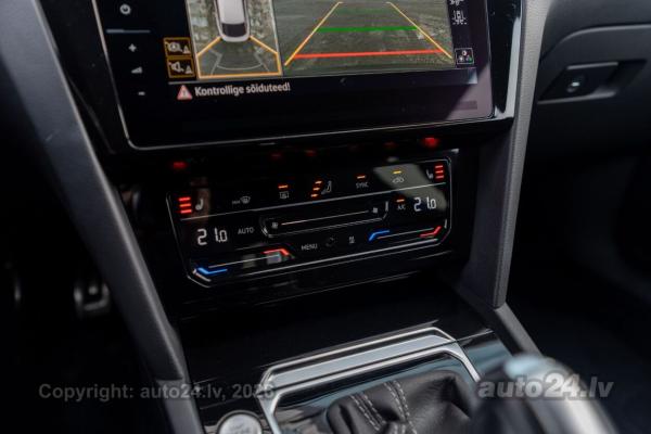 Pelēks Volkswagen Arteon 2022 Tallina, ar dzinēja tilpumu 2.00 L un nobraukumu 48 tūkst. km par 37700 €, foto 10 vietnē AUTOMOTO.COM.LV