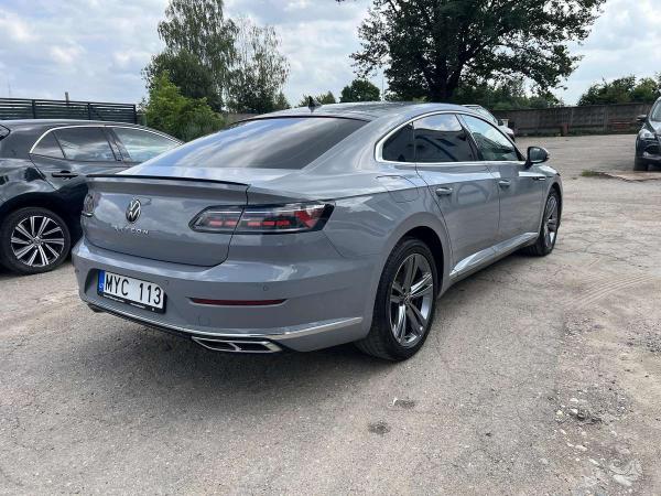 Grey Volkswagen Arteon 2022 in Kaunas, with an engine capacity of 1.98 L and mileage of 137 thousand km for 16400 €, photo 3 on AUTOMOTO.COM.LV