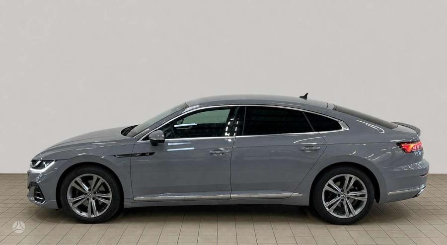 Grey Volkswagen Arteon 2022 in Kaunas, with an engine capacity of 1.98 L and mileage of 127 thousand km for 23500 €, photo 3 on AUTOMOTO.COM.LV