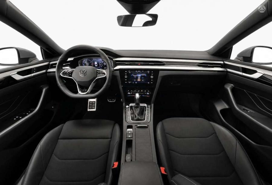 Grey Volkswagen Arteon 2022 in Kaunas, with an engine capacity of 1.98 L and mileage of 127 thousand km for 23500 €, photo 8 on AUTOMOTO.COM.LV
