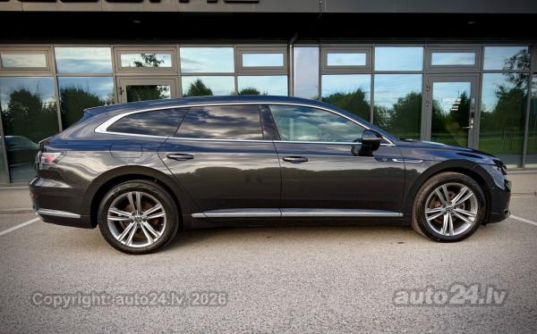 Pelēks Volkswagen Arteon 2022 Tallina, ar dzinēja tilpumu 1.40 L un nobraukumu 107 tūkst. km par 26500 €, foto 2 vietnē AUTOMOTO.COM.LV
