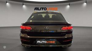 Pelēks Volkswagen Arteon 2022 Viļņa, ar dzinēja tilpumu 1.40 L un nobraukumu 93 tūkst. km par 26666 €, foto 6 vietnē AUTOMOTO.COM.LV
