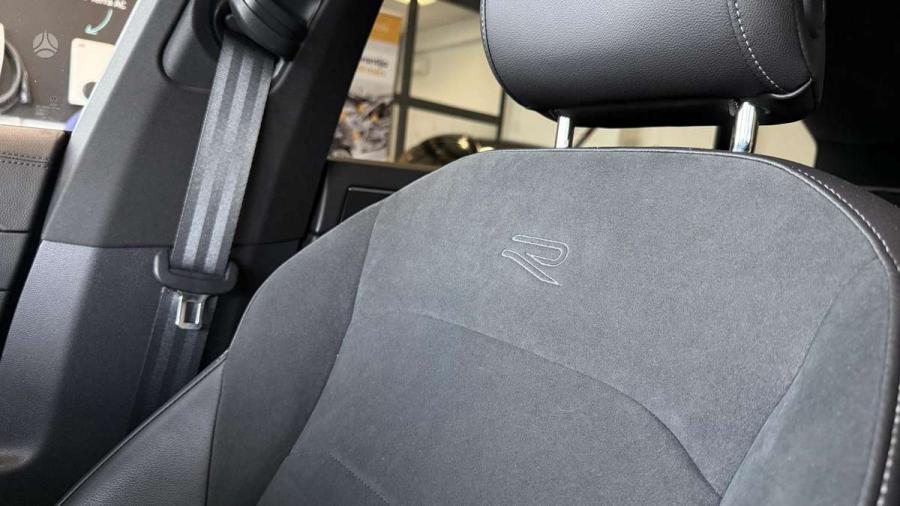 Pelēks Volkswagen Arteon 2022 Viļņa, ar dzinēja tilpumu 1.40 L un nobraukumu 93 tūkst. km par 26666 €, foto 16 vietnē AUTOMOTO.COM.LV