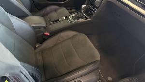 Pelēks Volkswagen Arteon 2022 Viļņa, ar dzinēja tilpumu 1.40 L un nobraukumu 93 tūkst. km par 26666 €, foto 38 vietnē AUTOMOTO.COM.LV