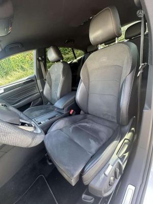 Pelēks Volkswagen Arteon 2022 Viļņa, ar dzinēja tilpumu 2.00 L un nobraukumu 111 tūkst. km par 23500 €, foto 7 vietnē AUTOMOTO.COM.LV