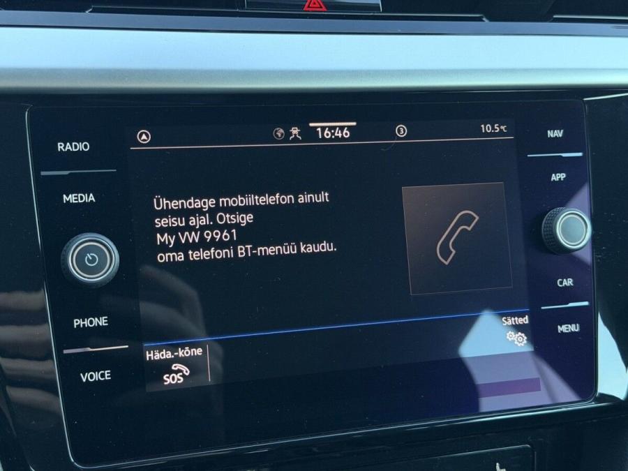 Pelēks Volkswagen Arteon 2024 Pērnava, ar dzinēja tilpumu 2.00 L un nobraukumu 54 tūkst. km par 29900 €, foto 10 vietnē AUTOMOTO.COM.LV