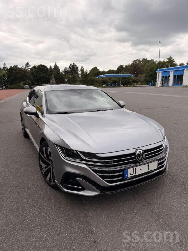 Pelēks Volkswagen Arteon 2023 Ventspils, ar dzinēja tilpumu 2.00 L un nobraukumu 80 tūkst. km par 27900 €, foto 1 vietnē AUTOMOTO.COM.LV