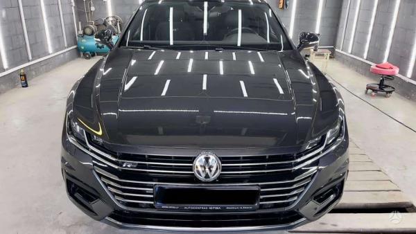 Pelēks Volkswagen Arteon 2017 Šauļi, ar dzinēja tilpumu 2.00 L un nobraukumu 135 tūkst. km par 17300 €, foto 4 vietnē AUTOMOTO.COM.LV