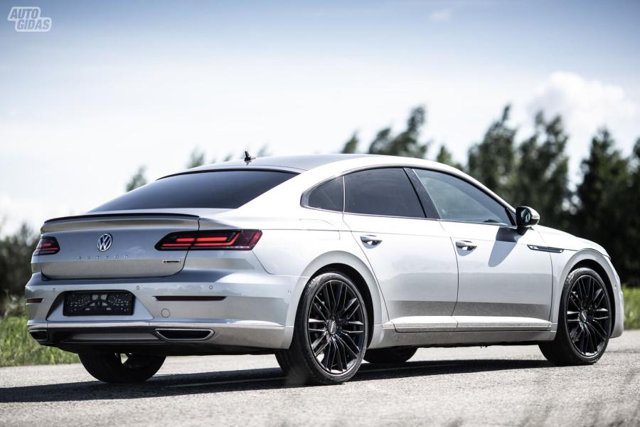 Pelēks Volkswagen Arteon 2017 Šauļi, ar dzinēja tilpumu 2.00 L un nobraukumu 242 tūkst. km par 17500 €, foto 5 vietnē AUTOMOTO.COM.LV