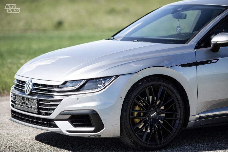 Pelēks Volkswagen Arteon 2017 Šauļi, ar dzinēja tilpumu 2.00 L un nobraukumu 242 tūkst. km par 17500 €, foto 9 vietnē AUTOMOTO.COM.LV