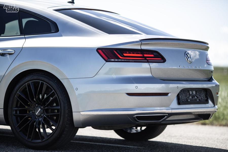 Pelēks Volkswagen Arteon 2017 Šauļi, ar dzinēja tilpumu 2.00 L un nobraukumu 242 tūkst. km par 17500 €, foto 11 vietnē AUTOMOTO.COM.LV