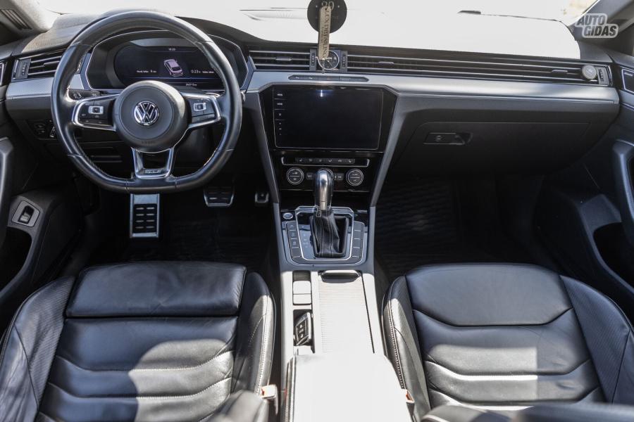 Pelēks Volkswagen Arteon 2017 Šauļi, ar dzinēja tilpumu 2.00 L un nobraukumu 242 tūkst. km par 17500 €, foto 16 vietnē AUTOMOTO.COM.LV