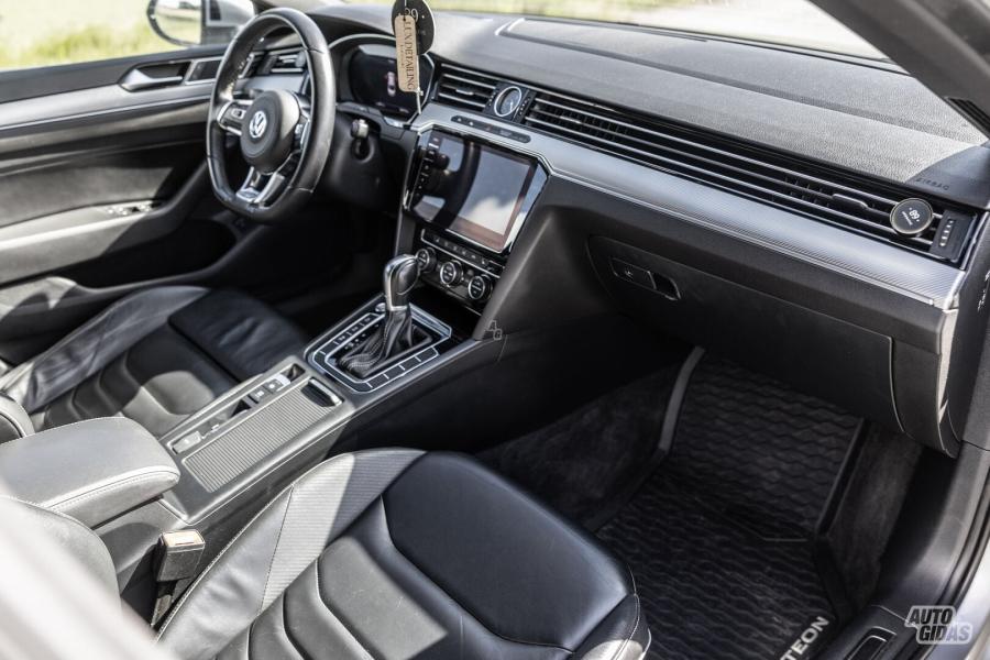 Pelēks Volkswagen Arteon 2017 Šauļi, ar dzinēja tilpumu 2.00 L un nobraukumu 242 tūkst. km par 17500 €, foto 21 vietnē AUTOMOTO.COM.LV