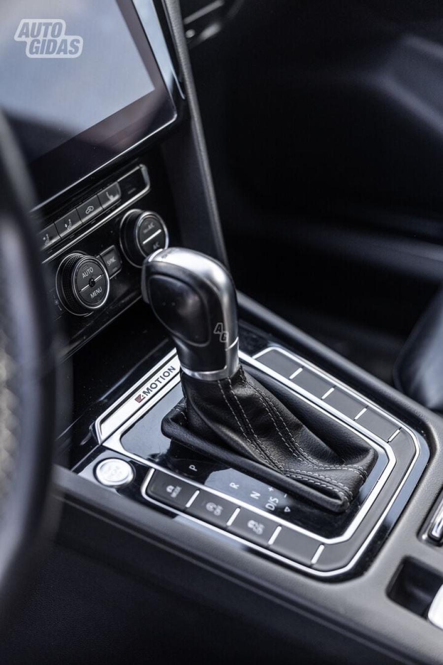 Pelēks Volkswagen Arteon 2017 Šauļi, ar dzinēja tilpumu 2.00 L un nobraukumu 242 tūkst. km par 17500 €, foto 22 vietnē AUTOMOTO.COM.LV