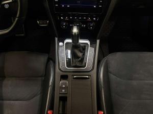 Grey Volkswagen Arteon 2017 in Vilnius, with an engine capacity of 1.97 L and mileage of 172 thousand km for 16990 €, photo 22 on AUTOMOTO.COM.LV