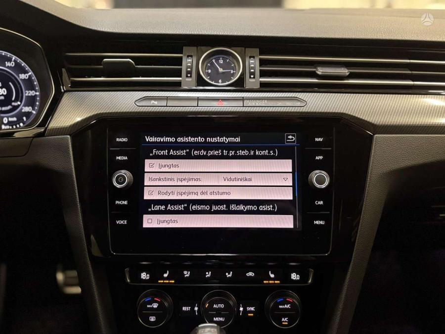 Grey Volkswagen Arteon 2017 in Vilnius, with an engine capacity of 1.97 L and mileage of 172 thousand km for 16990 €, photo 26 on AUTOMOTO.COM.LV