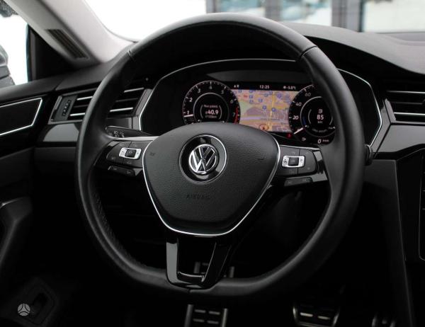 Pelēks Volkswagen Arteon 2018 Viļņa, ar dzinēja tilpumu 1.98 L un nobraukumu 145 tūkst. km par 20650 €, foto 6 vietnē AUTOMOTO.COM.LV