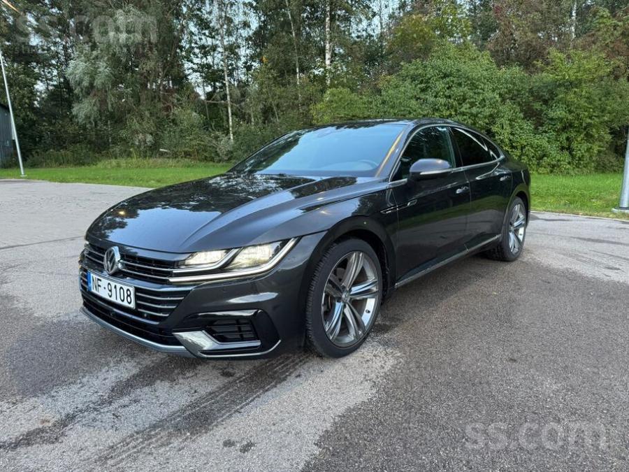 Pelēks Volkswagen Arteon 2018 Jelgava, ar dzinēja tilpumu 2.00 L un nobraukumu 287 tūkst. km par 14800 €, foto 4 vietnē AUTOMOTO.COM.LV