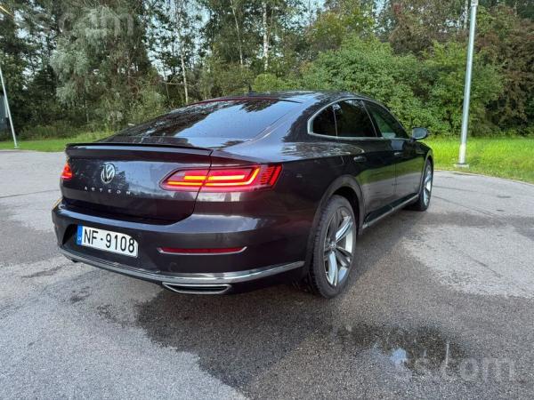 Grey Volkswagen Arteon 2018 in Jelgava, with an engine capacity of 2.00 L and mileage of 287 thousand km for 14800 €, photo 6 on AUTOMOTO.COM.LV