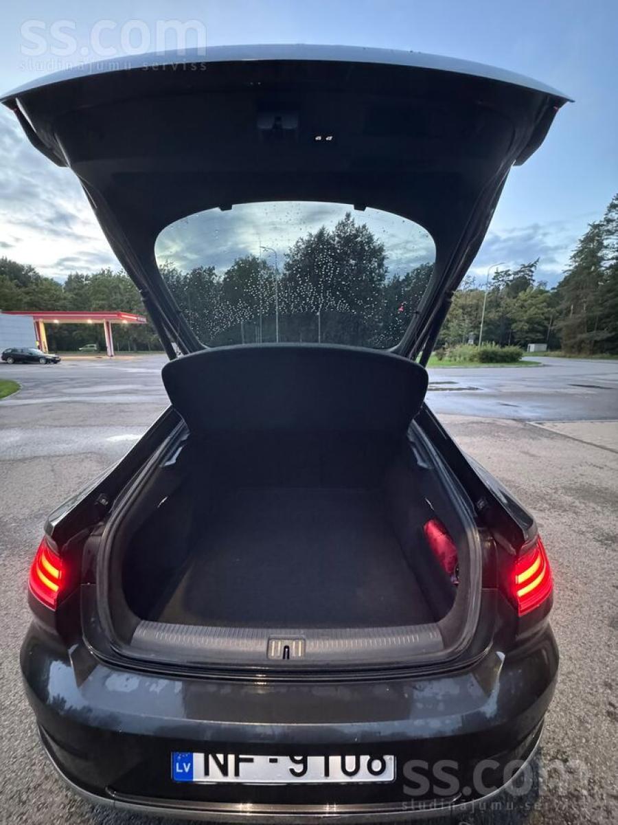 Pelēks Volkswagen Arteon 2018 Jelgava, ar dzinēja tilpumu 2.00 L un nobraukumu 287 tūkst. km par 14800 €, foto 9 vietnē AUTOMOTO.COM.LV