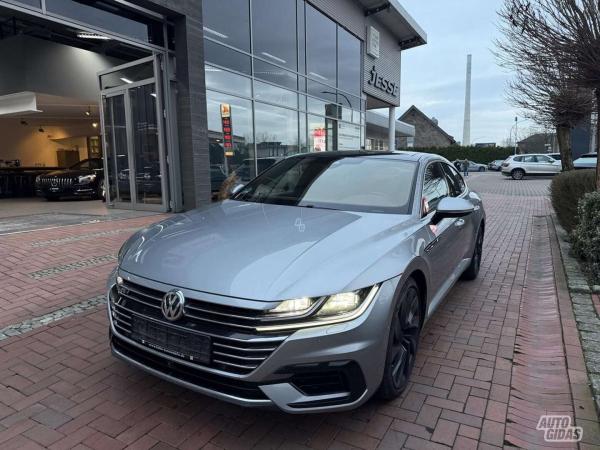 Pelēks Volkswagen Arteon 2019 Kauņa, ar dzinēja tilpumu 2.00 L un nobraukumu 92 tūkst. km par 30630 €, foto 1 vietnē AUTOMOTO.COM.LV