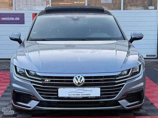 Pelēks Volkswagen Arteon 2019 Kauņa, ar dzinēja tilpumu 2.00 L un nobraukumu 100 tūkst. km par 29403 €, foto 2 vietnē AUTOMOTO.COM.LV