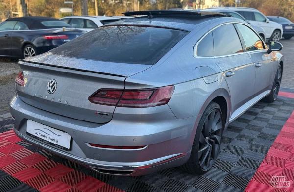 Pelēks Volkswagen Arteon 2019 Kauņa, ar dzinēja tilpumu 2.00 L un nobraukumu 100 tūkst. km par 29403 €, foto 9 vietnē AUTOMOTO.COM.LV