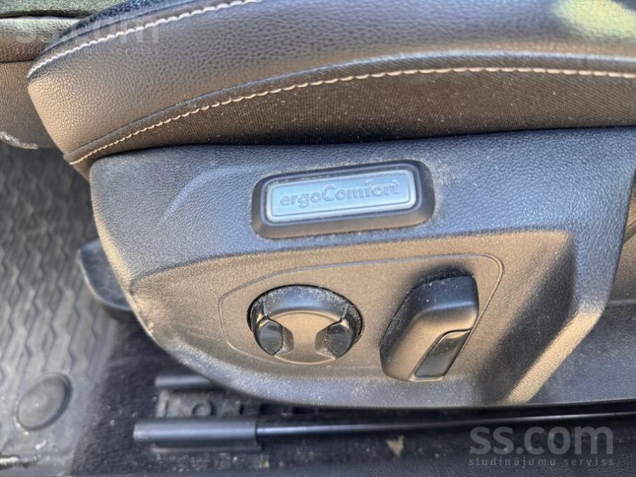 Pelēks Volkswagen Arteon 2019 Rīga, ar dzinēja tilpumu 1.50 L un nobraukumu 92 tūkst. km par 19800 €, foto 29 vietnē AUTOMOTO.COM.LV
