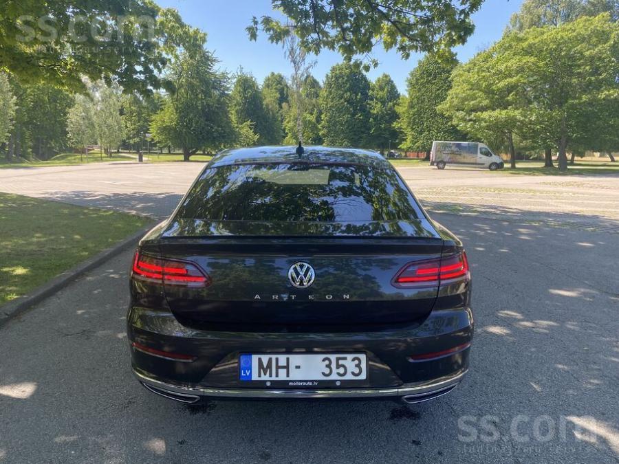 Pelēks Volkswagen Arteon 2019 Rīga, ar dzinēja tilpumu 2.00 L un nobraukumu 199 tūkst. km par 22500 €, foto 4 vietnē AUTOMOTO.COM.LV