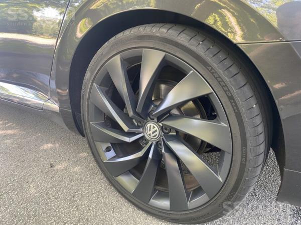 Серый Фольксваген Артеон 2019 в Рига, объемом двигателя 2.00 л и пробегом 199 тыс. км за 22500 €, фото 5 на AUTOMOTO.COM.LV