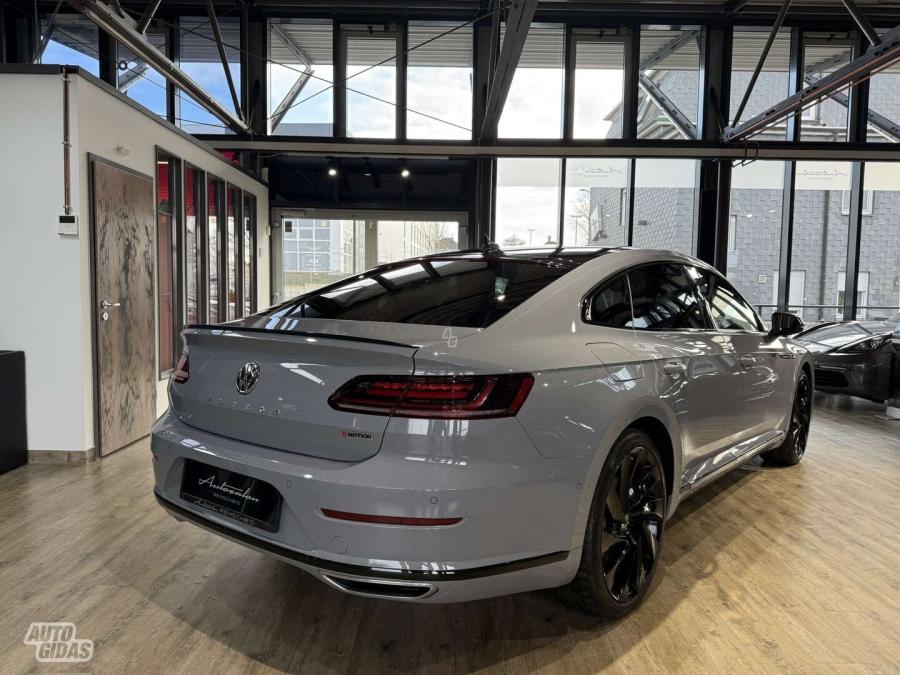 Pelēks Volkswagen Arteon 2020 Kauņa, ar dzinēja tilpumu 2.00 L un nobraukumu 81 tūkst. km par 30630 €, foto 7 vietnē AUTOMOTO.COM.LV