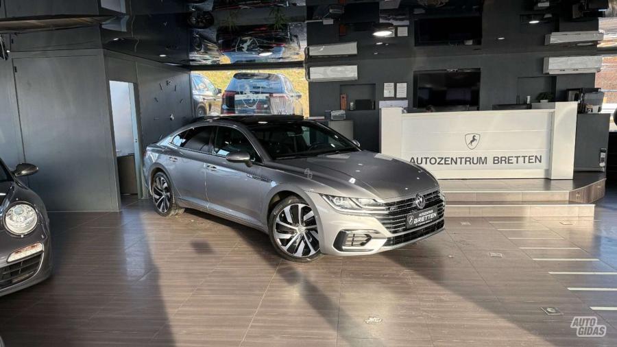 Grey Volkswagen Arteon 2020 in Kaunas, with an engine capacity of 2.00 L and mileage of 80 thousand km for 30630 €, photo 2 on AUTOMOTO.COM.LV