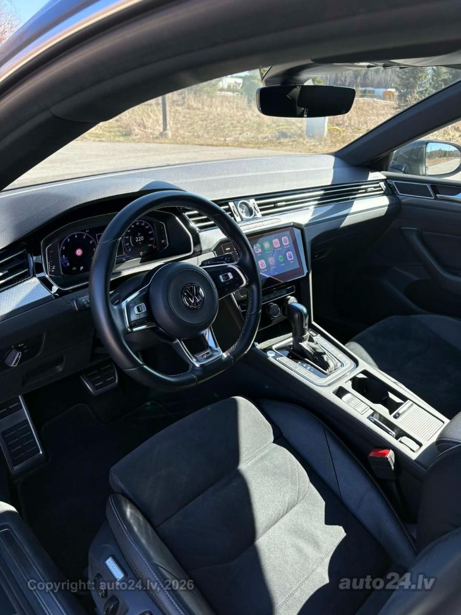 Grey Volkswagen Arteon 2020 in Tallinn, with an engine capacity of 2.00 L and mileage of 133 thousand km for 24390 €, photo 12 on AUTOMOTO.COM.LV