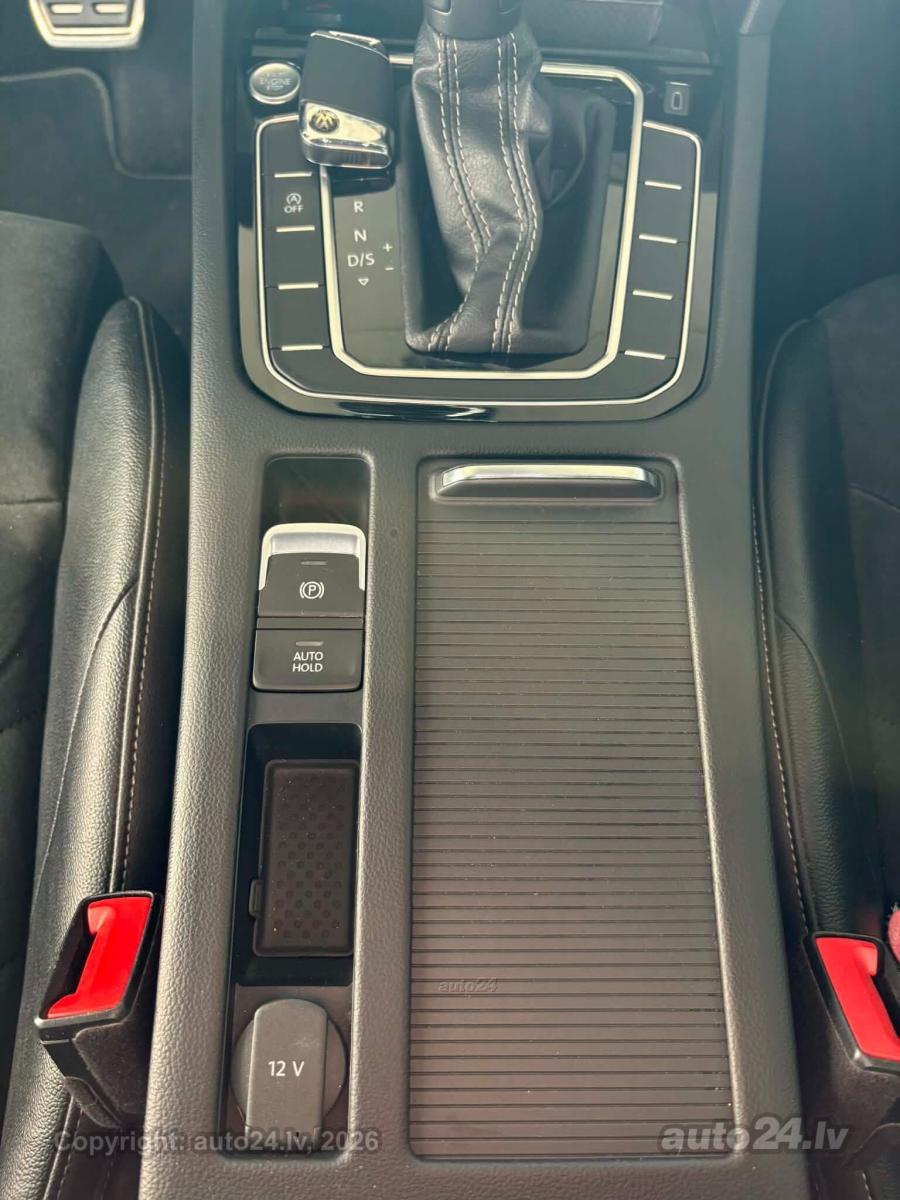 Grey Volkswagen Arteon 2020 in Tallinn, with an engine capacity of 2.00 L and mileage of 133 thousand km for 24390 €, photo 20 on AUTOMOTO.COM.LV