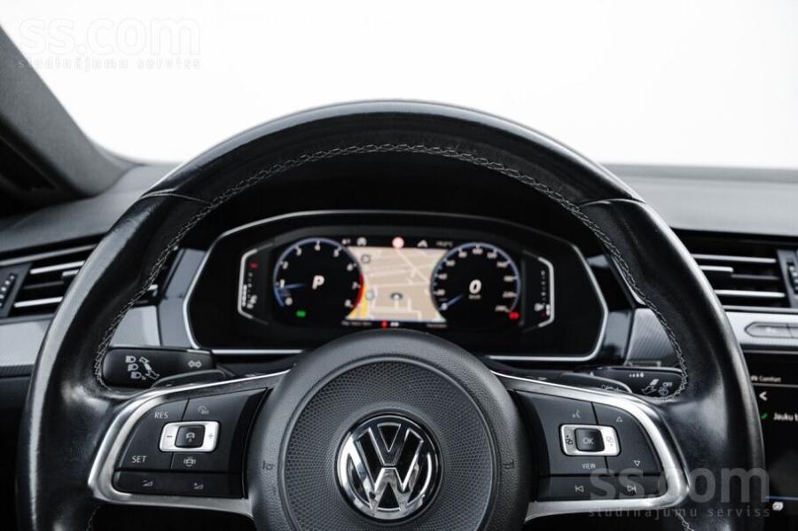 Pelēks Volkswagen Arteon 2020 Rīga, ar dzinēja tilpumu 2.00 L un nobraukumu 76 tūkst. km par 24000 €, foto 15 vietnē AUTOMOTO.COM.LV
