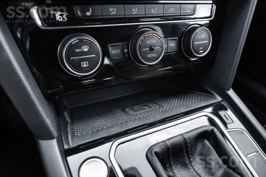 Pelēks Volkswagen Arteon 2020 Rīga, ar dzinēja tilpumu 2.00 L un nobraukumu 76 tūkst. km par 24000 €, foto 19 vietnē AUTOMOTO.COM.LV