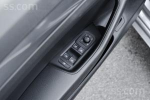 Pelēks Volkswagen Arteon 2020 Rīga, ar dzinēja tilpumu 2.00 L un nobraukumu 76 tūkst. km par 24000 €, foto 26 vietnē AUTOMOTO.COM.LV