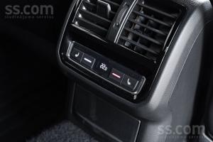 Pelēks Volkswagen Arteon 2020 Rīga, ar dzinēja tilpumu 2.00 L un nobraukumu 76 tūkst. km par 24000 €, foto 30 vietnē AUTOMOTO.COM.LV