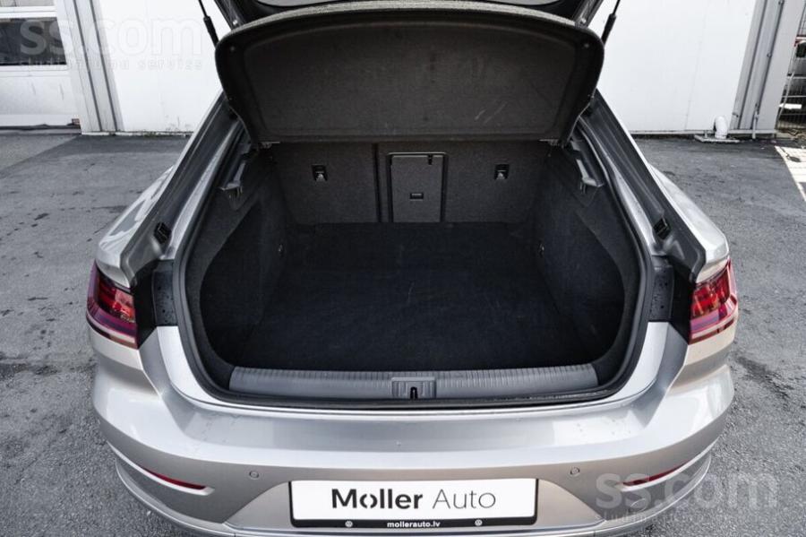 Pelēks Volkswagen Arteon 2020 Rīga, ar dzinēja tilpumu 2.00 L un nobraukumu 76 tūkst. km par 24000 €, foto 31 vietnē AUTOMOTO.COM.LV