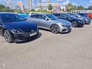 Pelēks Volkswagen Arteon 2020 Kauņa, ar dzinēja tilpumu 1.97 L un nobraukumu 269 tūkst. km par 16800 €, foto 24 vietnē AUTOMOTO.COM.LV