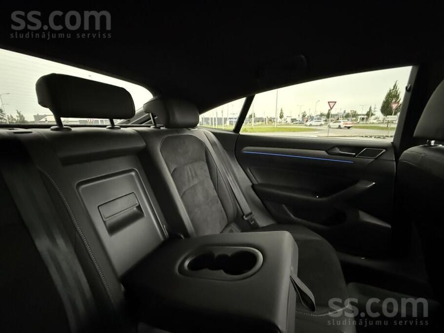 Grey Volkswagen Arteon 2020 in Riga, with an engine capacity of 2.00 L and mileage of 89 thousand km for 22500 €, photo 12 on AUTOMOTO.COM.LV