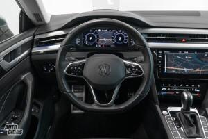 Grey Volkswagen Arteon 2021 in Vilnius, with an engine capacity of 1.40 L and mileage of 130 thousand km for 23500 €, photo 10 on AUTOMOTO.COM.LV